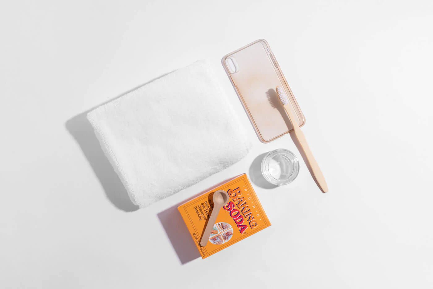 Clear Phone Case Turned Yellow? Here's How to Clean It!